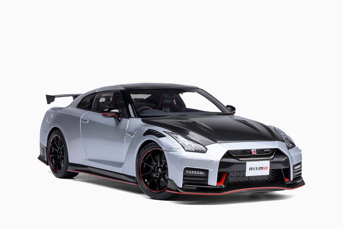 Nissan GT-R (R35) Nismo 2022 Edição Especial, Ultimate Metal Silver 1: